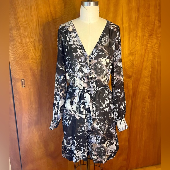 A.L.C. | Dresses | Alc Silk Dress Forrest Print Very Flattering On All ...